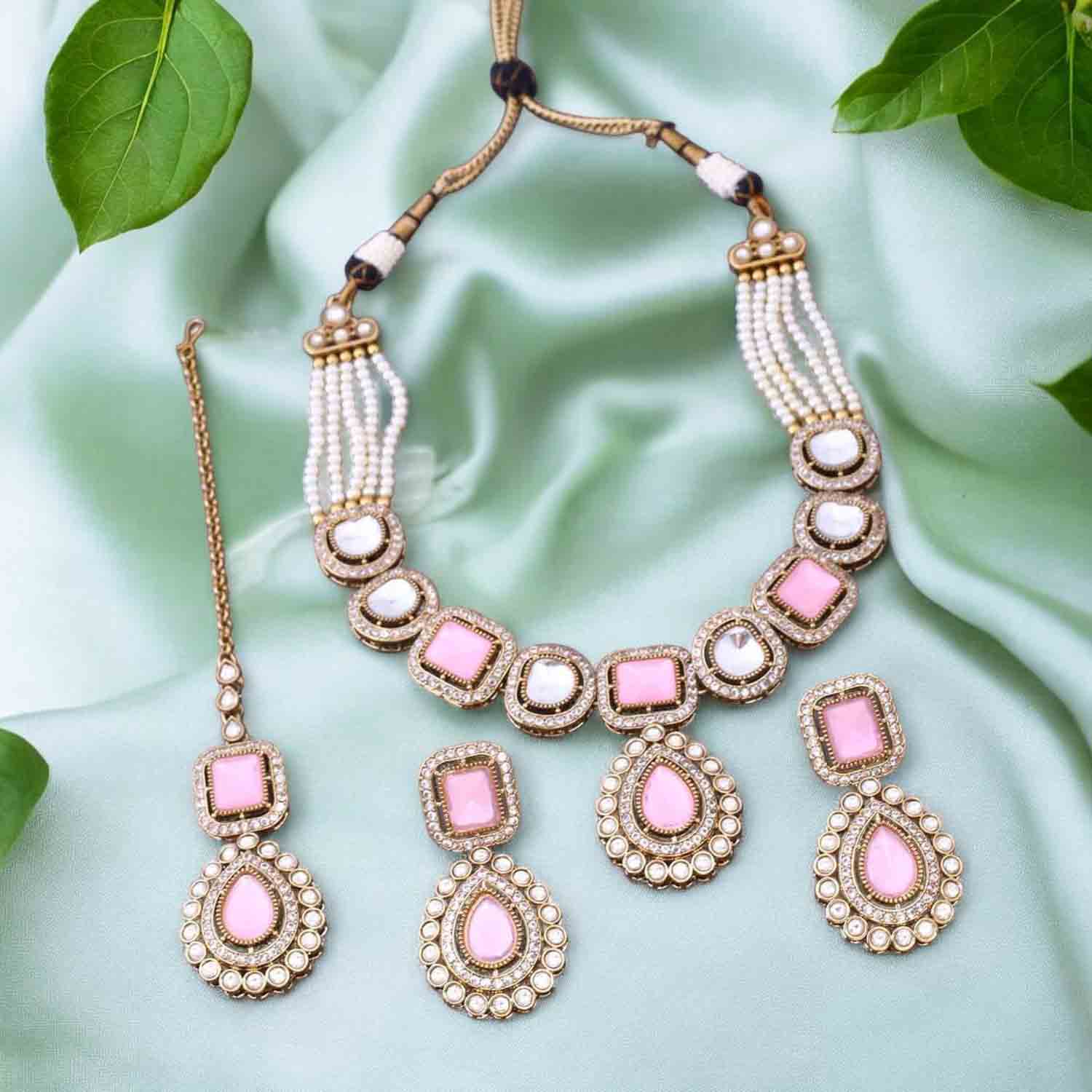 Blush Gisele Victorian Jewellery Set - New Arrival – Bling Bag