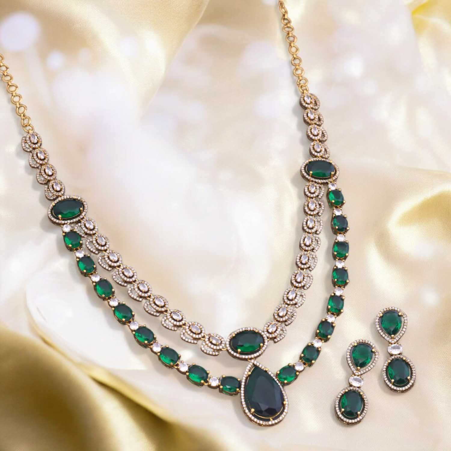 Emerald Felise Victorian Jewellery Set - New Arrival – Bling Bag