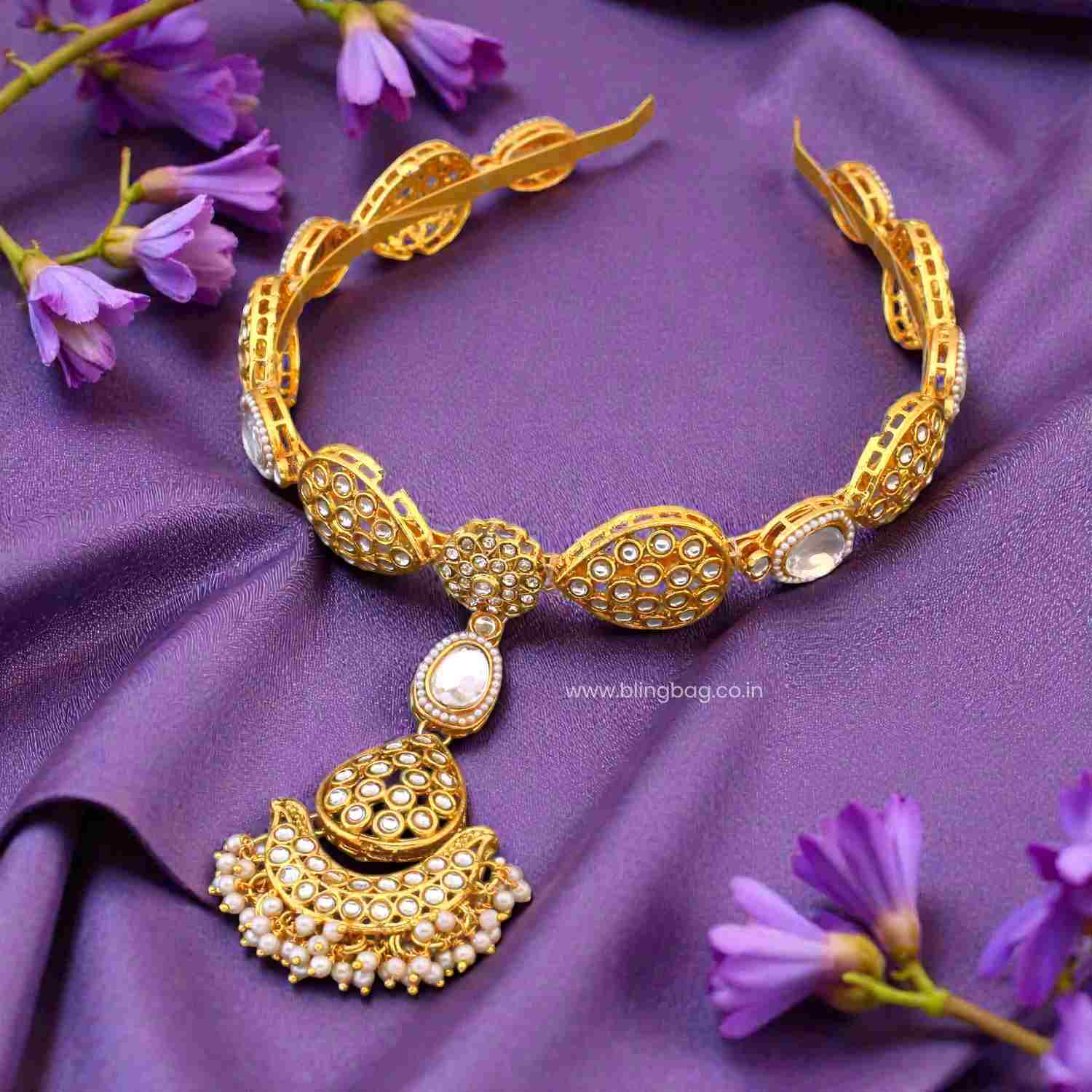 Golden Aanyaa Hairband With Tikka – Bling Bag