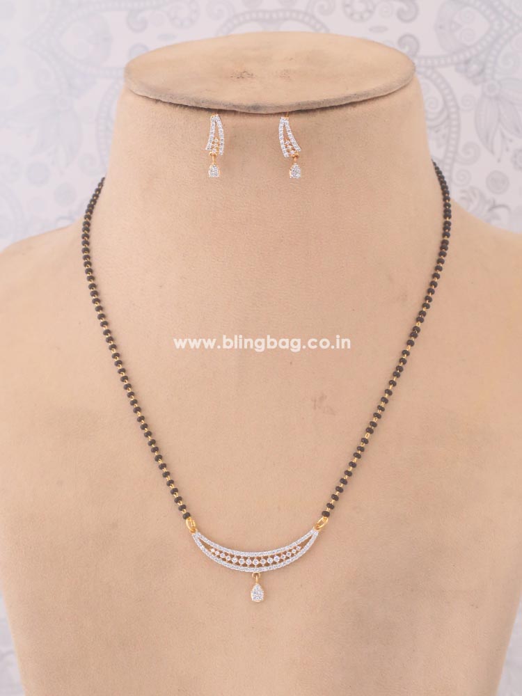 Golden Sasha Mangalsutra Set – Bling Bag